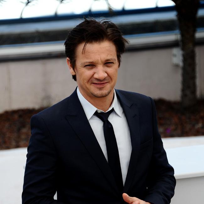 Jeremy Renner #1 priority - Its The Vibe