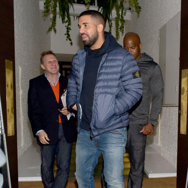 Drake 'invited Irish glamour model on tour' - Its The Vibe